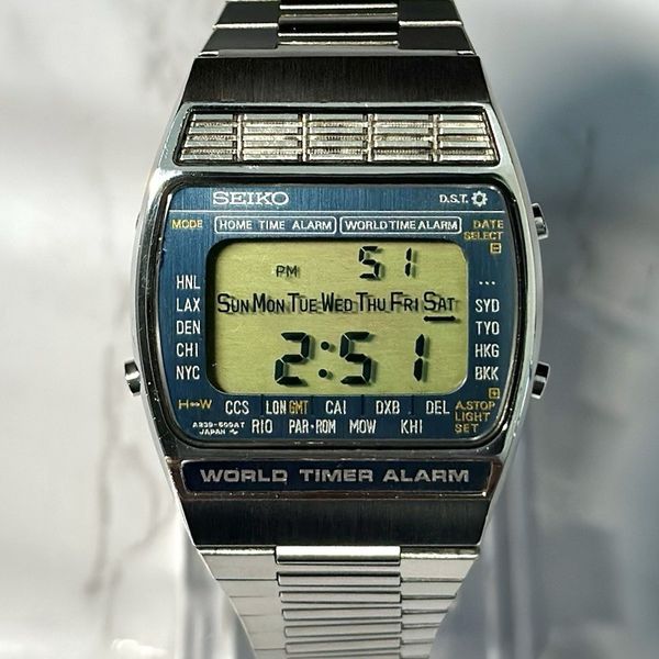 Vintage Seiko A239-5010 World Time Alarm LCD Digital Watch-Nice ...