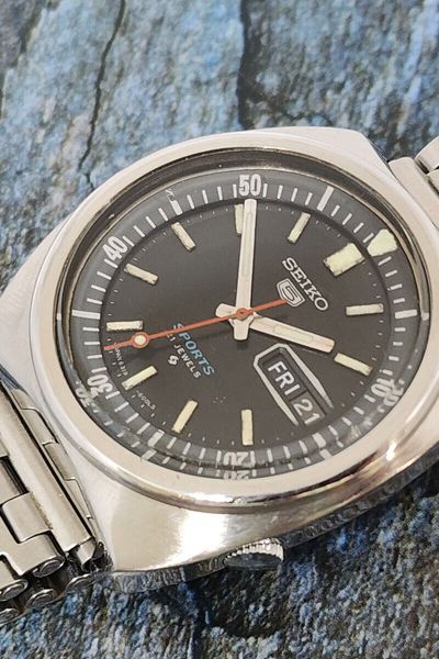 Seiko 5 Sports (6319-6000) Price Guide & Market Data | WatchCharts