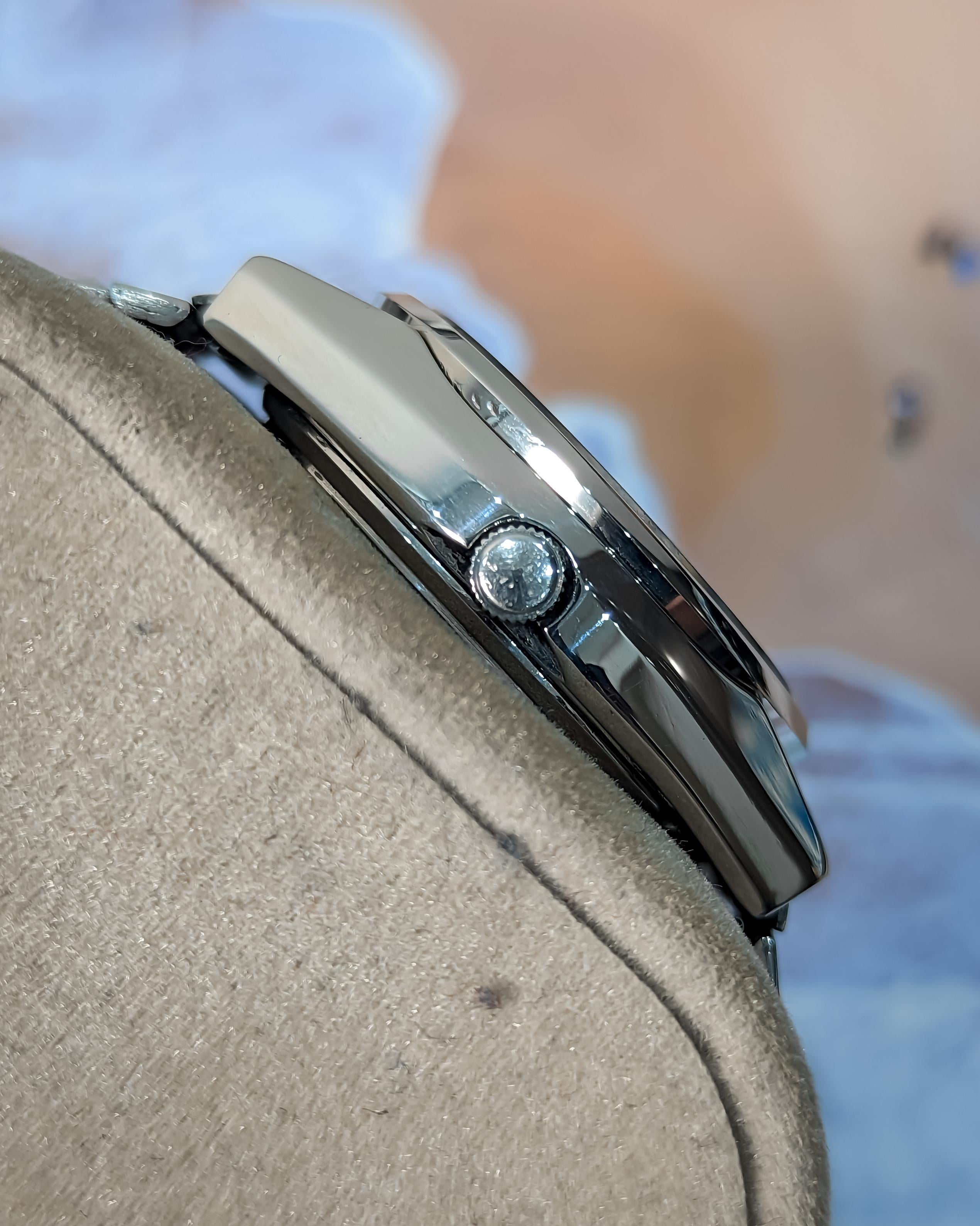 [WTS] Vintage Rare Seiko Type II Quartz– 0903-8190 – Deep Blue Gradient ...