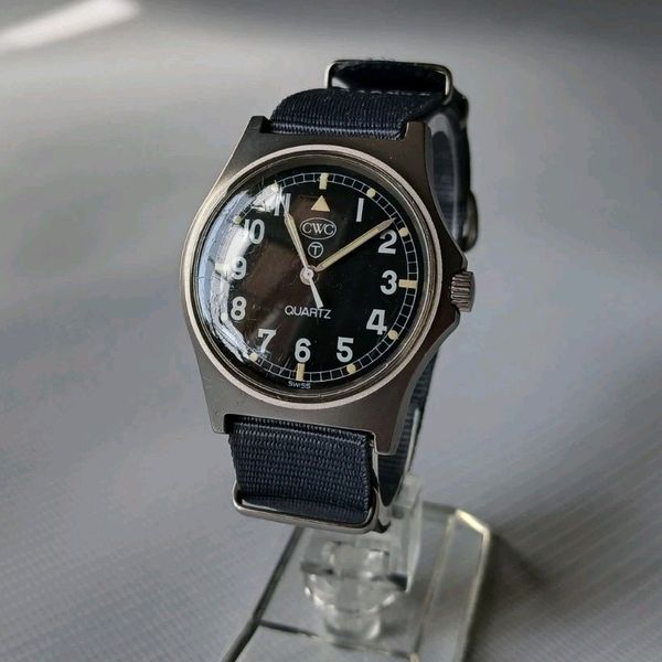 Vintage CWC G10 British Army Issue Field Watch Wristwatch 1984 W10 ...