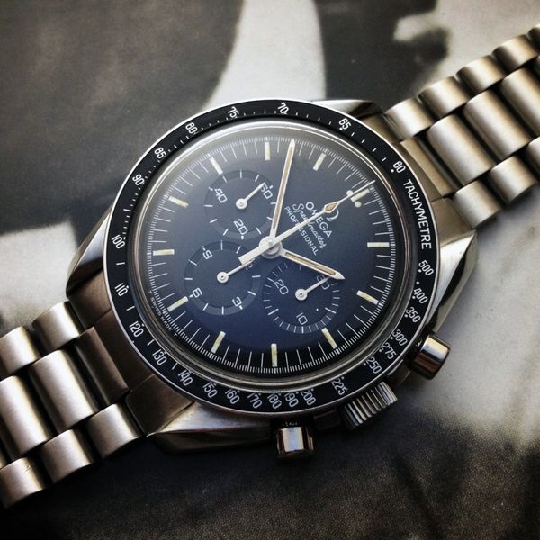 SOLD OMEGA Speedmaster Professional APOLLO 11 1969 NASA Space Missions ...