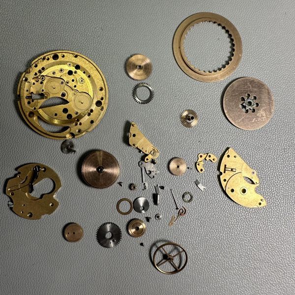 OMEGA WATCH MOVEMENT PARTS #352 | WatchCharts Marketplace