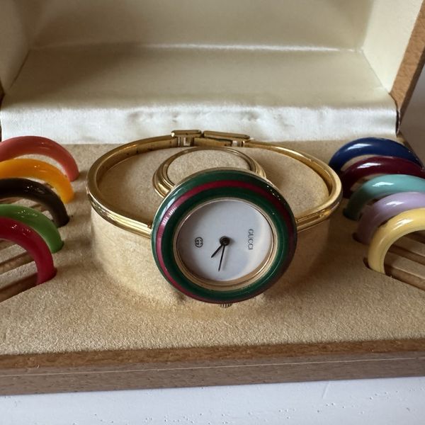 Vintage Gucci Interchangeable Bezel 1100-L Gold Plated Watch w/ Box ...