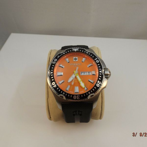 ZODIAC DEEP REEF ZO7902 ORANGE DIAL | WatchCharts Marketplace