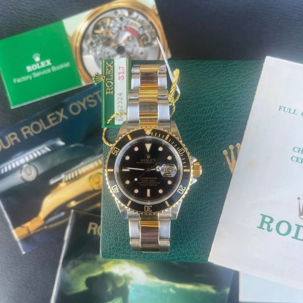 FSOT: Rolex Submariner Date 18k yellow gold and stainless steel black ...