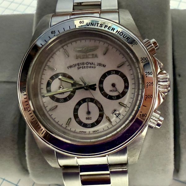 Invicta Professional Speedway Chronograph All SS 200M WR | WatchCharts ...