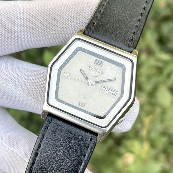 Vintage Seiko 5 Hexagon Shape Grey Dial Automatic Japan Made Men Watch ...