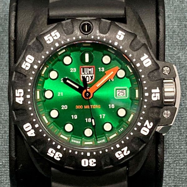 Luminox Scott Cassell Deep Dive Men's Dive Watch XS.1567 | WatchCharts Marketplace