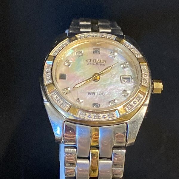 CITIZEN ECO-DRIVE E011-S066441 gold silver tone watch Works! Tested ...