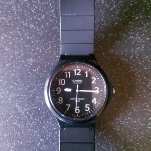 CASIO MW240 MENS ANALOGUE WATCH W/ RESIN STRAP | WATER RESISTANT BLACK ...