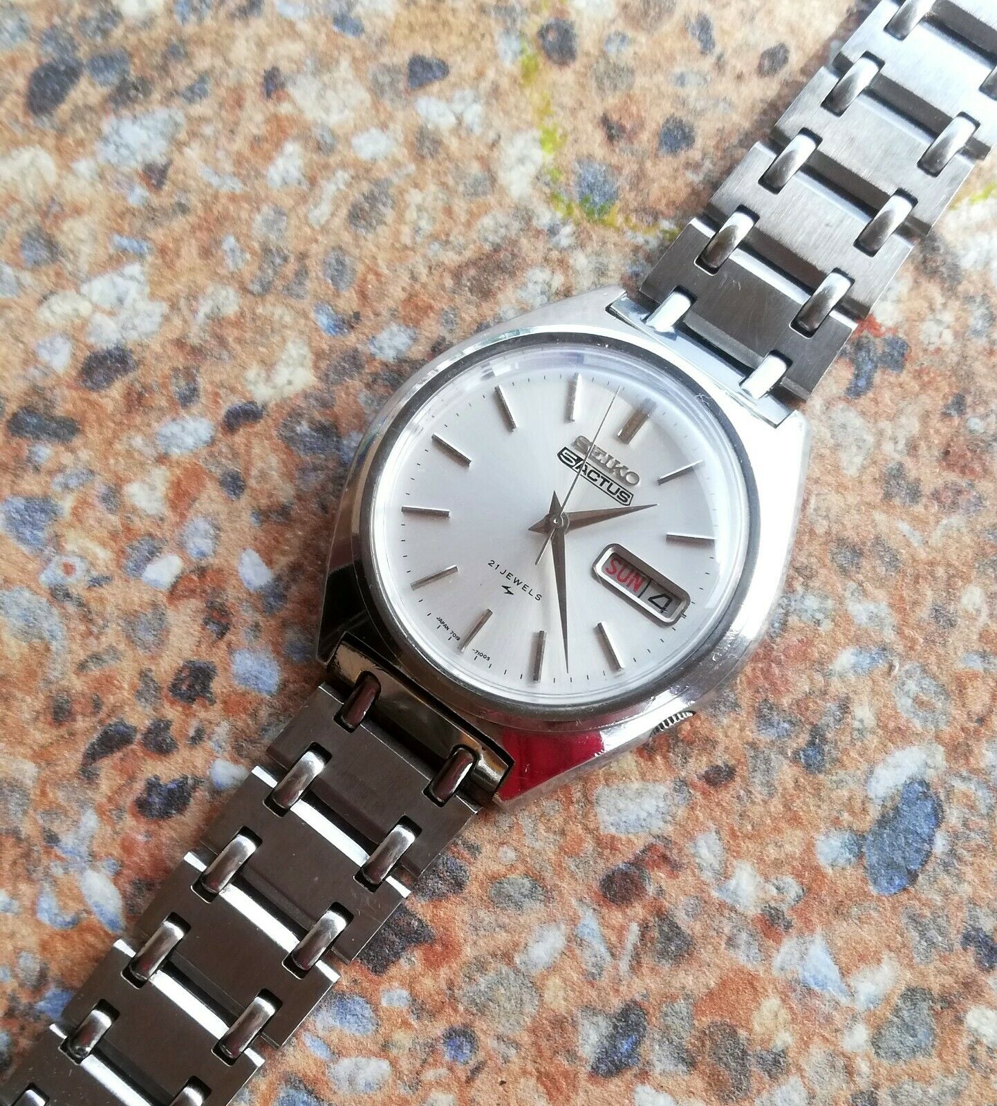 Vintage Seiko 5 Actus 21 Jewels Automatic 7019 8010 Kanji November 1971 | WatchCharts Marketplace