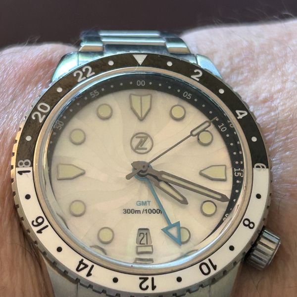 Zelos Mako GMT MOP Dial | WatchCharts Marketplace