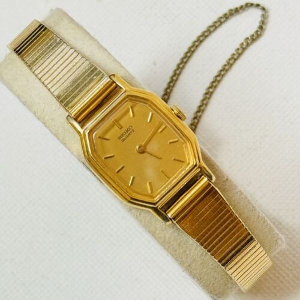 Vintage Seiko Small Face Women's Gold Dress Watch 2C20-5769 ...