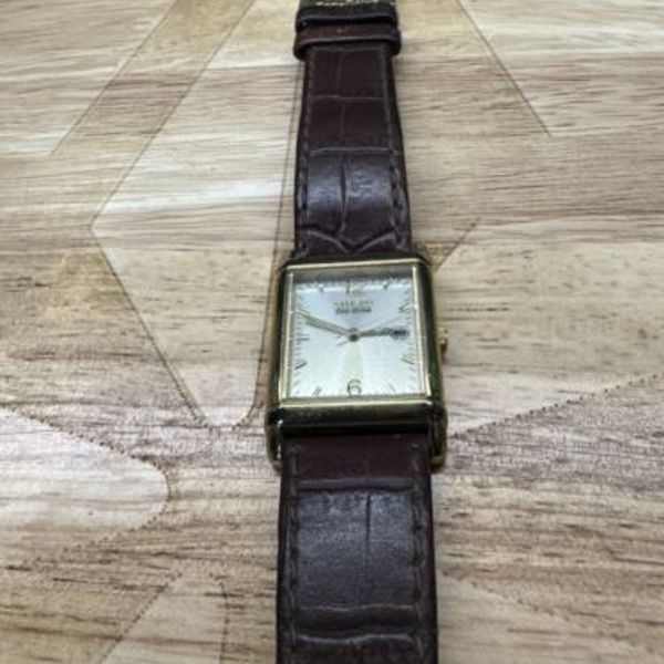 Citizen Eco-drive Men's Watch E010-S001579 HSB Square Original - Works ...