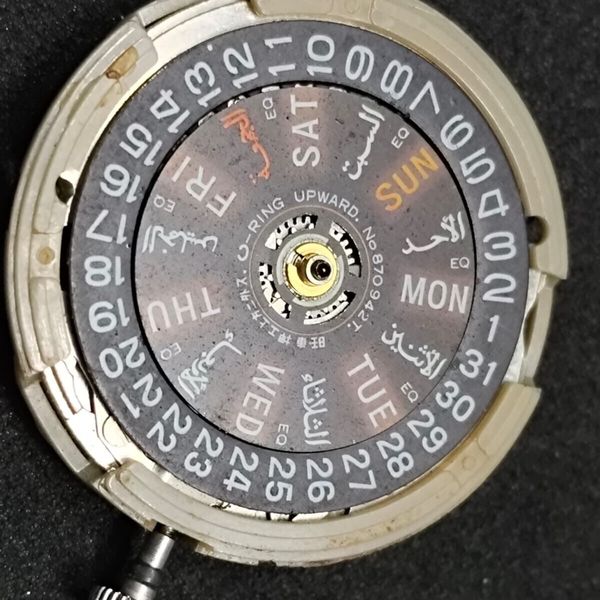 SEIKO AUTOMATIC MOVEMENT CAL NO.6309 DAY/DATE ON-3 CROWN AT-4 O'CLOCK B ...