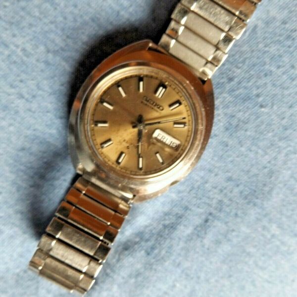 VINTAGE SEIKO ELECTRONIC EL370 WATCH 3703-7029 RUNS | WatchCharts