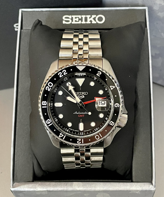 [$385 USD] SEIKO SSK001 Automatic GMT Black Dial - Full Kit | WatchCharts