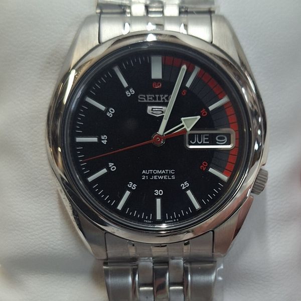 Seiko 5 Wristwatch Men's Stainless Steel Bracelet Watch - SNK375 ...