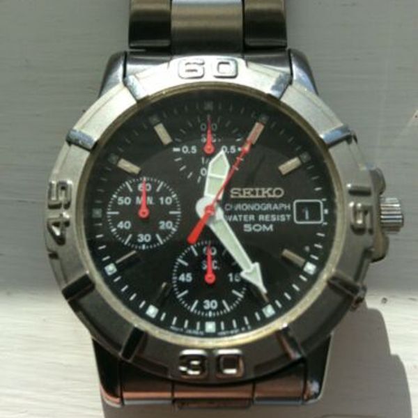 Seiko V657-8069 Chronograph 40 mm Watch | WatchCharts Marketplace