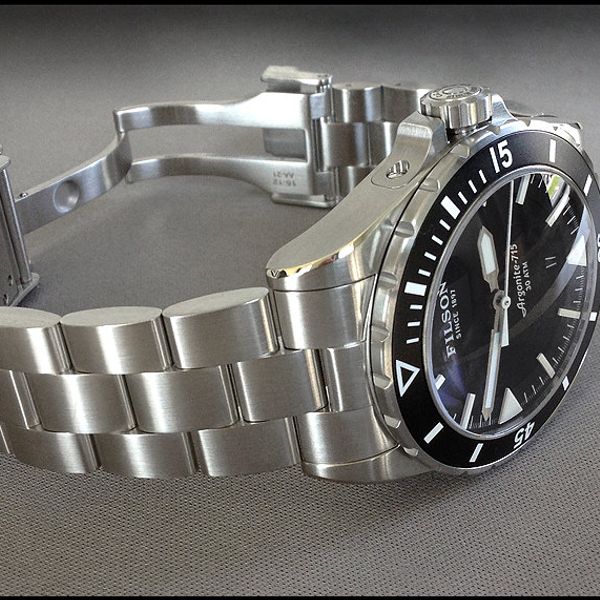 FS: Filson / Shinola - Dutch Harbor 300m Diver | WatchCharts Marketplace