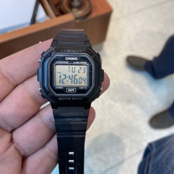 Casio Illuminator 3224 F-108WH Digital Watch Alarm Chronograph Retro ...