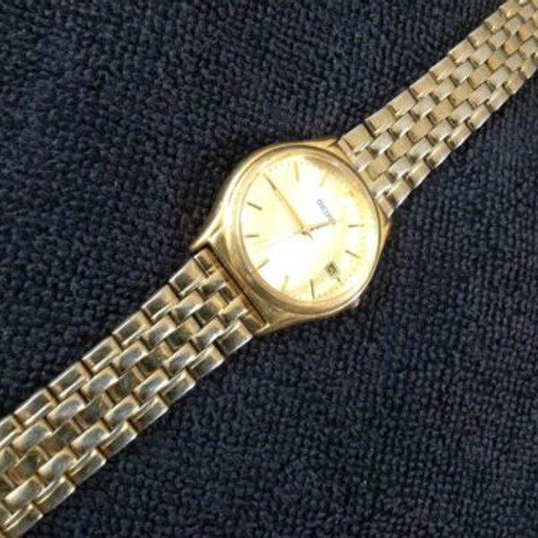 Vintage SEIKO Mens V732-OC40 Quartz Dress Watch in Good Working Order | WatchCharts Marketplace