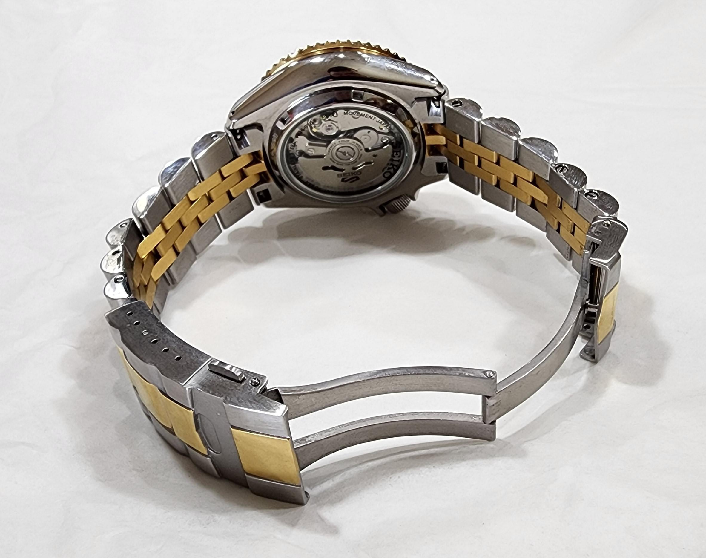 [WTS] Highly modified two-tone Seiko 5 Sports watch based on SRPD57 ...