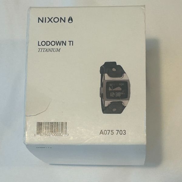 Nixon Lodown TI Titanium A075 watch face | WatchCharts Marketplace