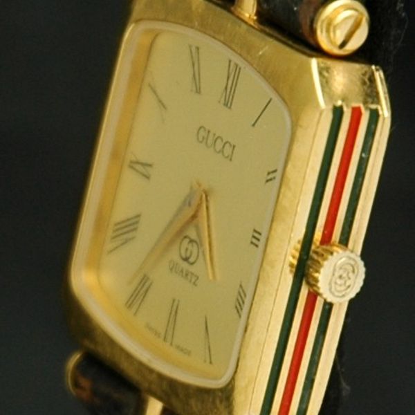 1985 GUCCI Stacked GOLD Mid-Size WATCH 25mm VTG SWISS Quartz 978.002 ...