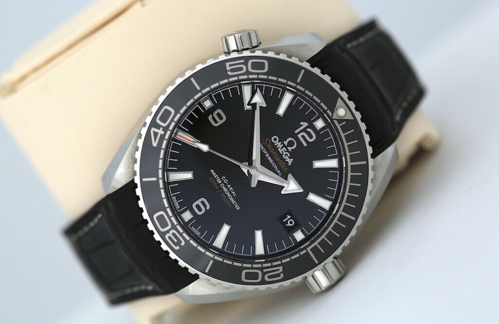 Omega Seamaster Planet Ocean 44mm Co-Axial Automatic Chronometer Watch ...