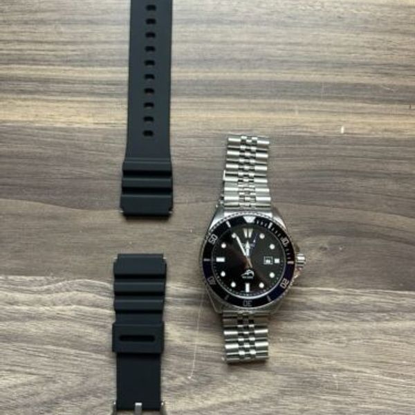 Casio Duro Batman w/ Jubilee Bracelet + Original Band | WatchCharts ...