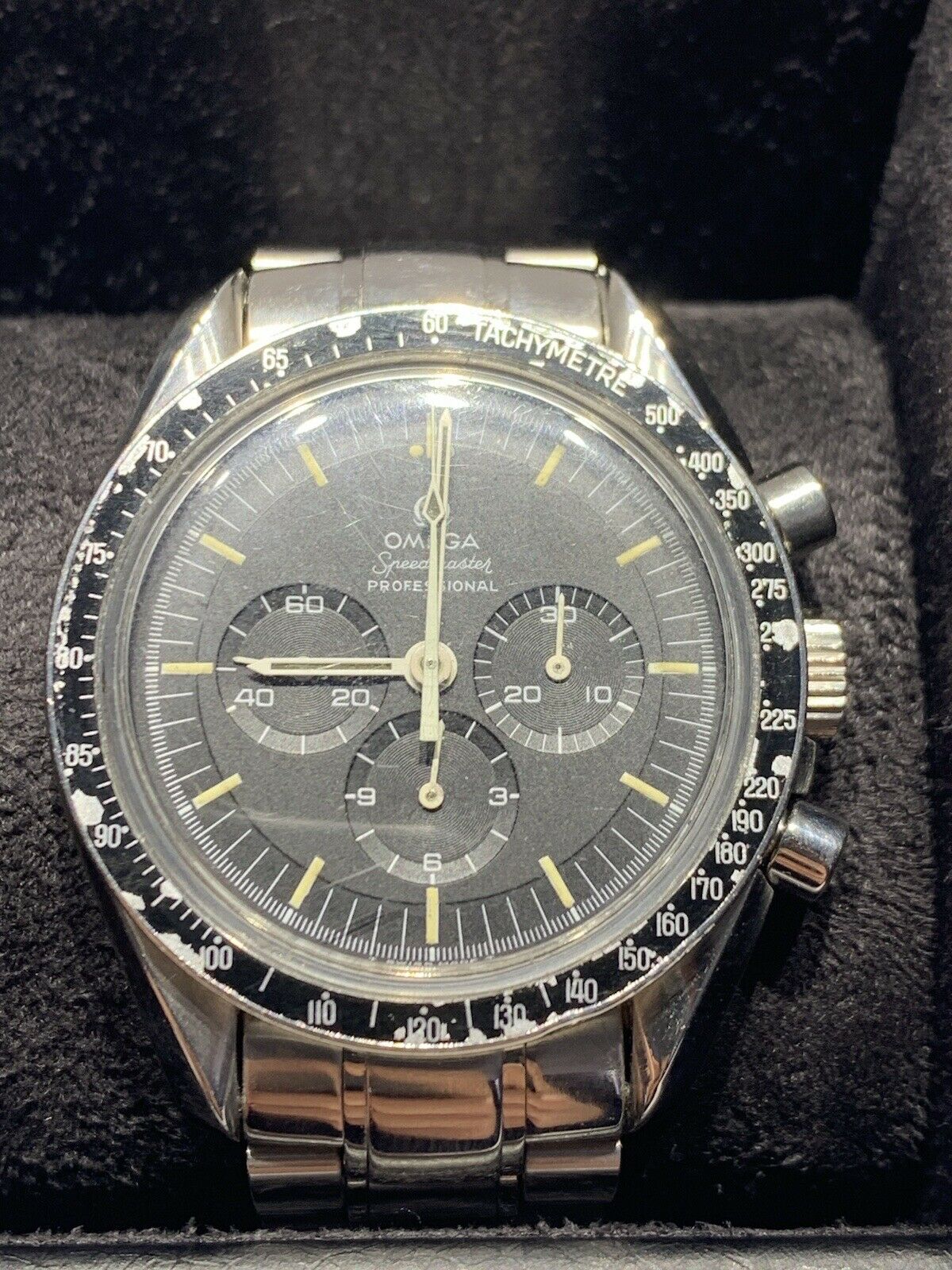 Omega Speedmaster Moonwatch 1969 Cal.861 very rare ring 220 km / h ...