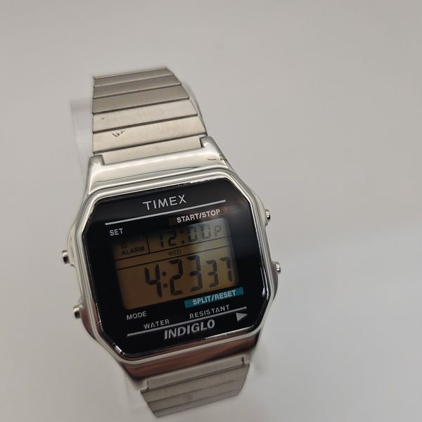 Mens Timex Indiglo 555 SS Men Silver Stainless Steel Digital Watch ...