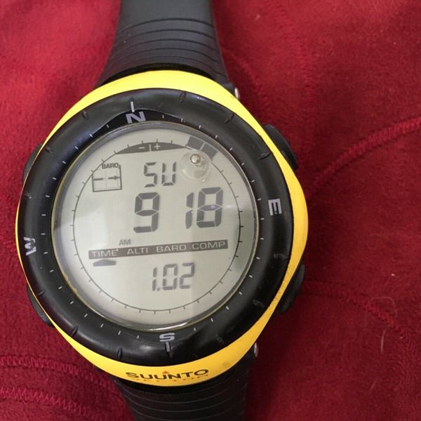 Men’s watch Suunto Vector yellow Finland working | WatchCharts