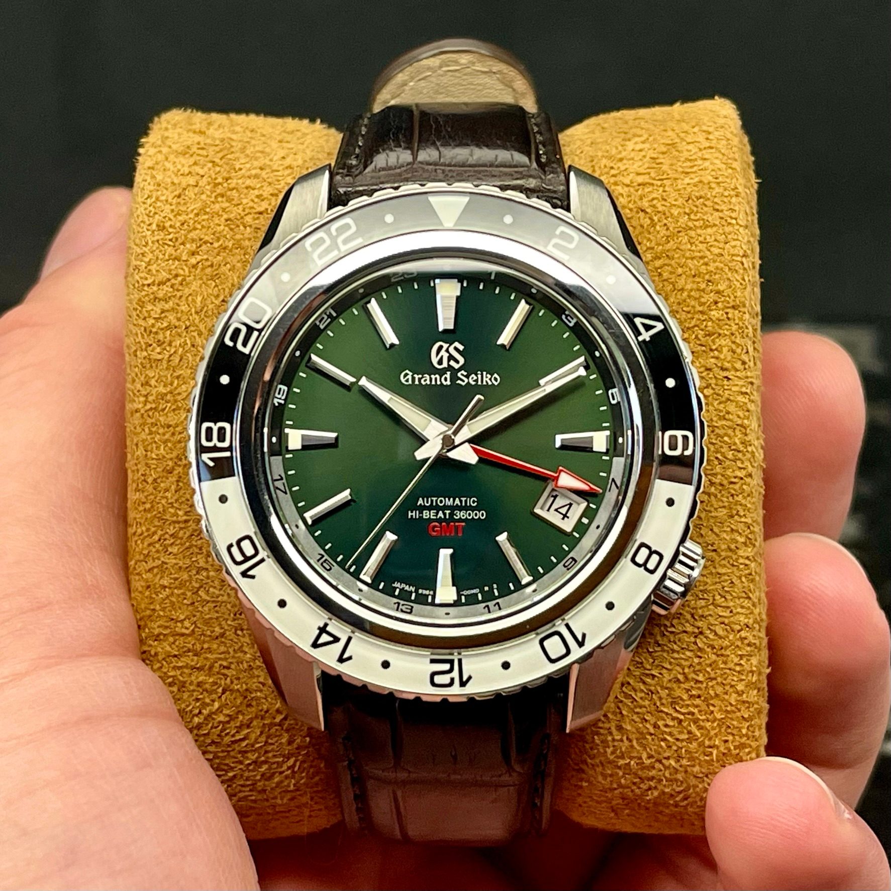 FS: Grand Seiko Hi-Beat 36000 GMT Triple Time – SBGJ239 | WatchCharts