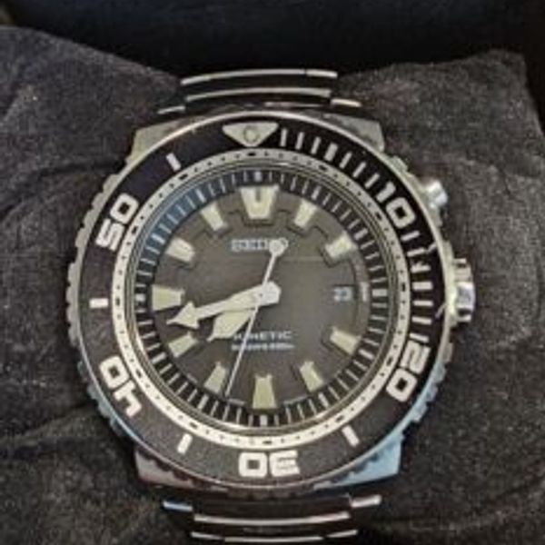 Seiko 'Black Caesar' SNK383 5m62-0BR0 Diver's 200m with New Capacitor ...