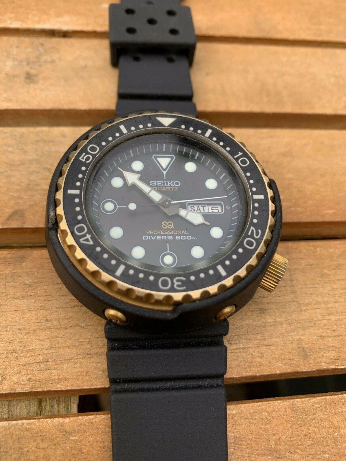 Vintage Seiko Golden Tuna 7549-7009 600M Quartz Professional Dive Watch 1978 | WatchCharts