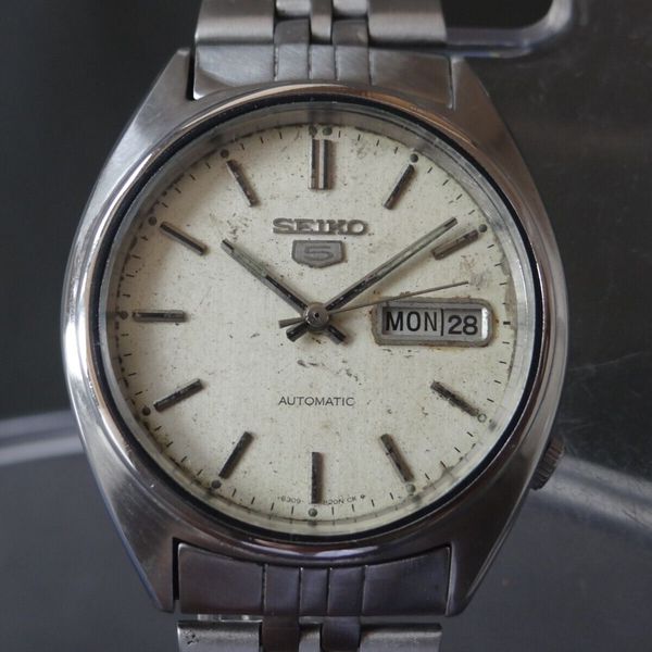 Seiko 5 Automatic "6309-720B" Day & Date Vintage Men's Wristwatch Japan | WatchCharts Marketplace