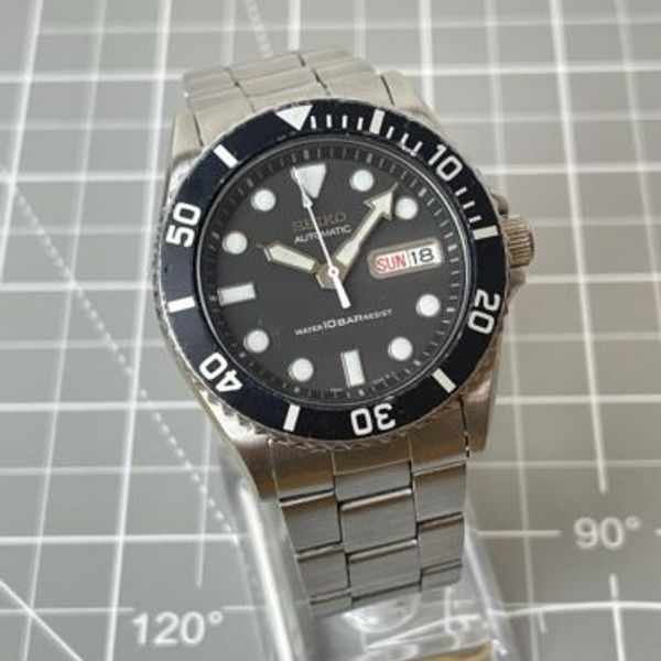 Seiko SKX031 7S26-0040 Menâ s Automatic Divers Watch | WatchCharts ...