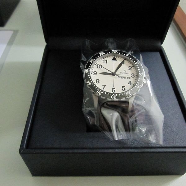 SOLD: Damasko DA47 | WatchCharts Marketplace