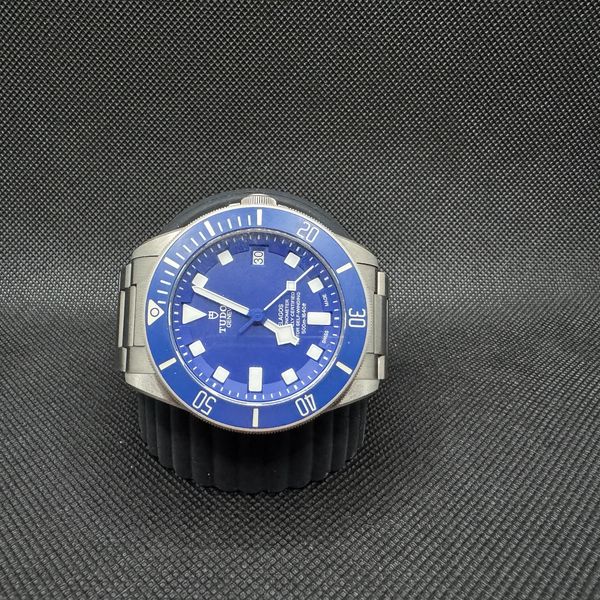 [WTS] Tudor Pelagos 42 mm Blue Dial Titanium Full Set | WatchCharts ...