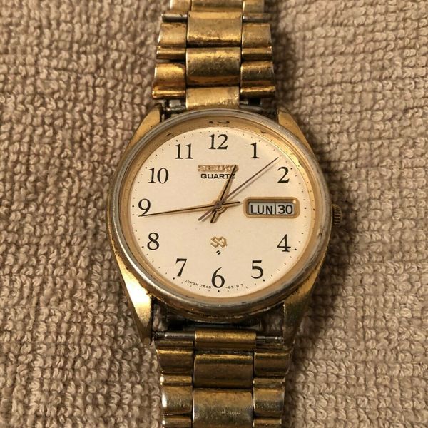 Men's Vintage Seiko SQ Watch - Gold Tone / Day/Date 7546-8399 | WatchCharts Marketplace