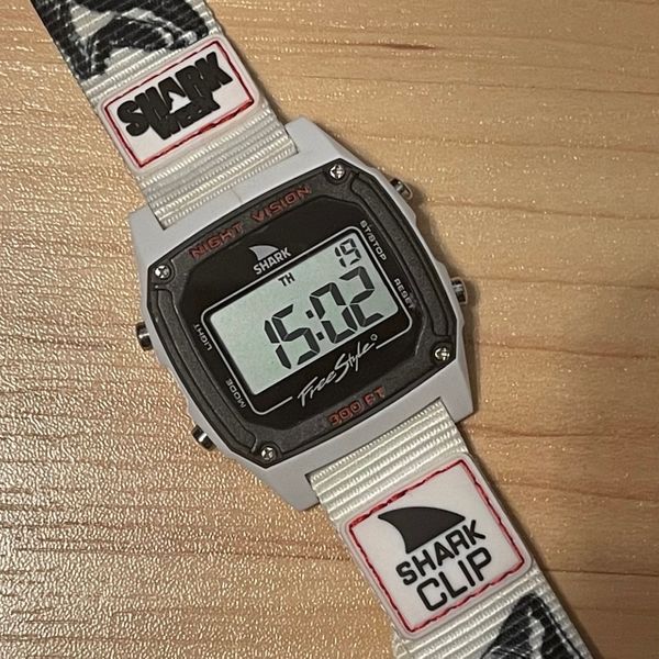 [WTS] Freestyle Shark Classic Clip The Meg Shark Week Discovery Channel ...