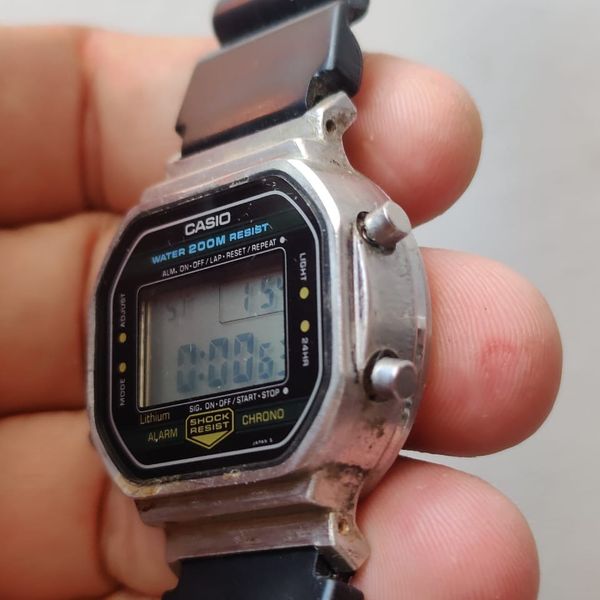 RARE Vintage Casio G-SHOCK DW-5200 Japan H (240) ( WORKING ...
