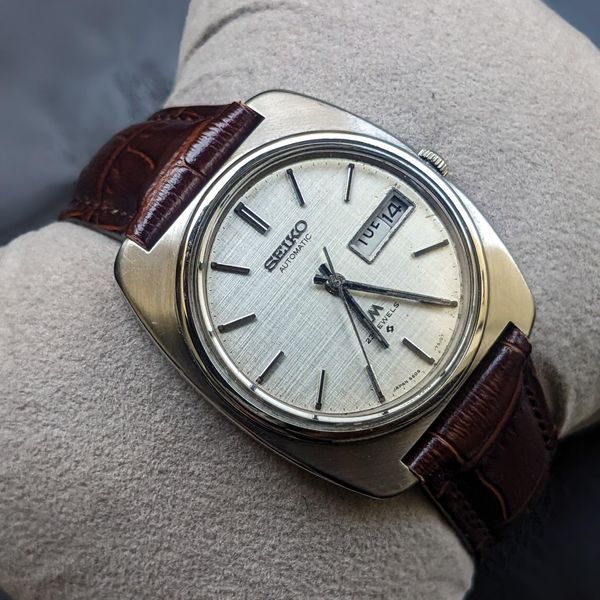 [WTS] 1974's Vintage Seiko Lord Matix with Linen Textured Dial – 5606--7220– 23J automatic Watch ...