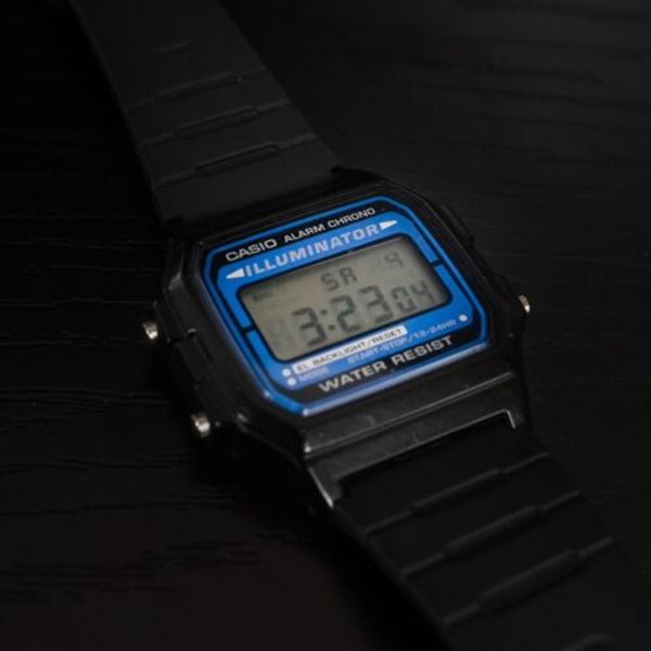 1990s Vintage Casio Watch Standard F-105 Black Digital Watch (15702 ...