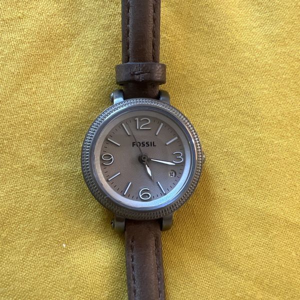 Ladies Fossil Watch | WatchCharts Marketplace