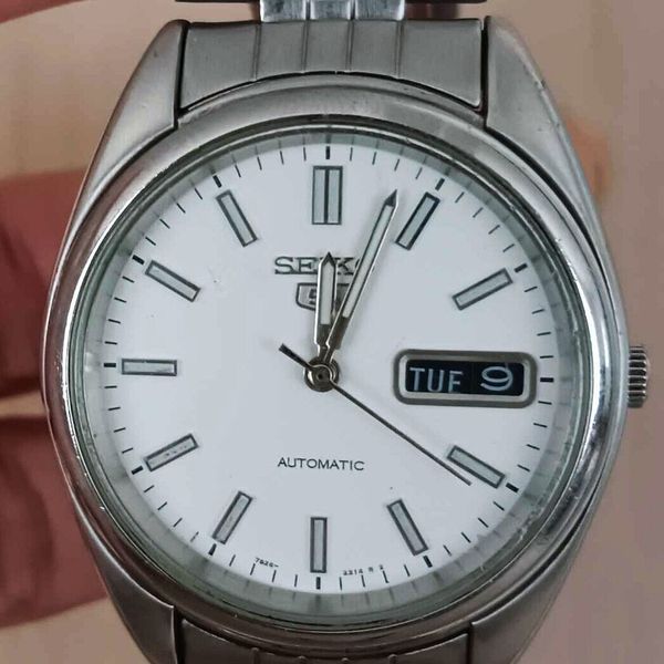 Vintage Seiko 5 automatic White dial men wrist watch 21 jewels Cal 7s26 | WatchCharts Marketplace