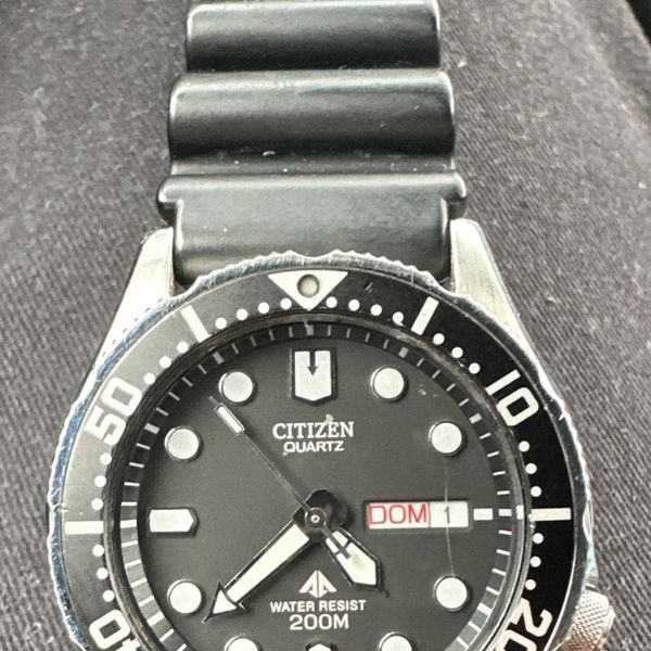 Citizen Promaster 5502-F50352 Vintage 200M Black Quartz Mens Watch Very ...