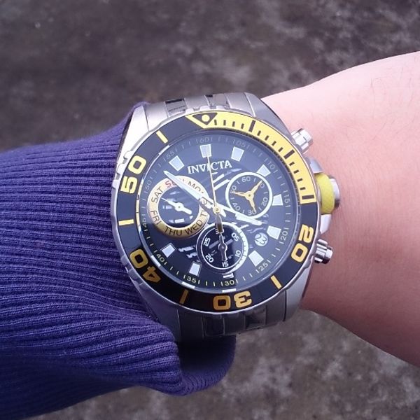 FS: Invicta Yellow Pro Diver Swiss Chrono | WatchCharts Marketplace